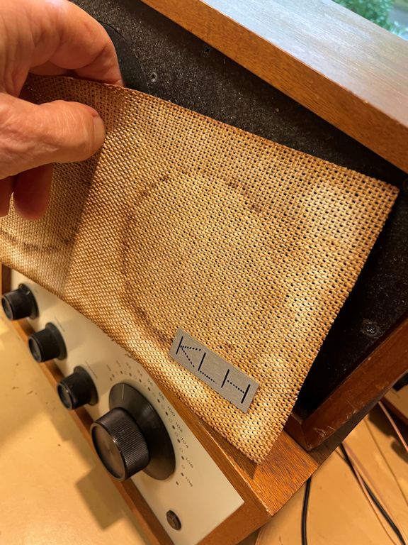 KLH Model Eight (8) FM Radio (1962)